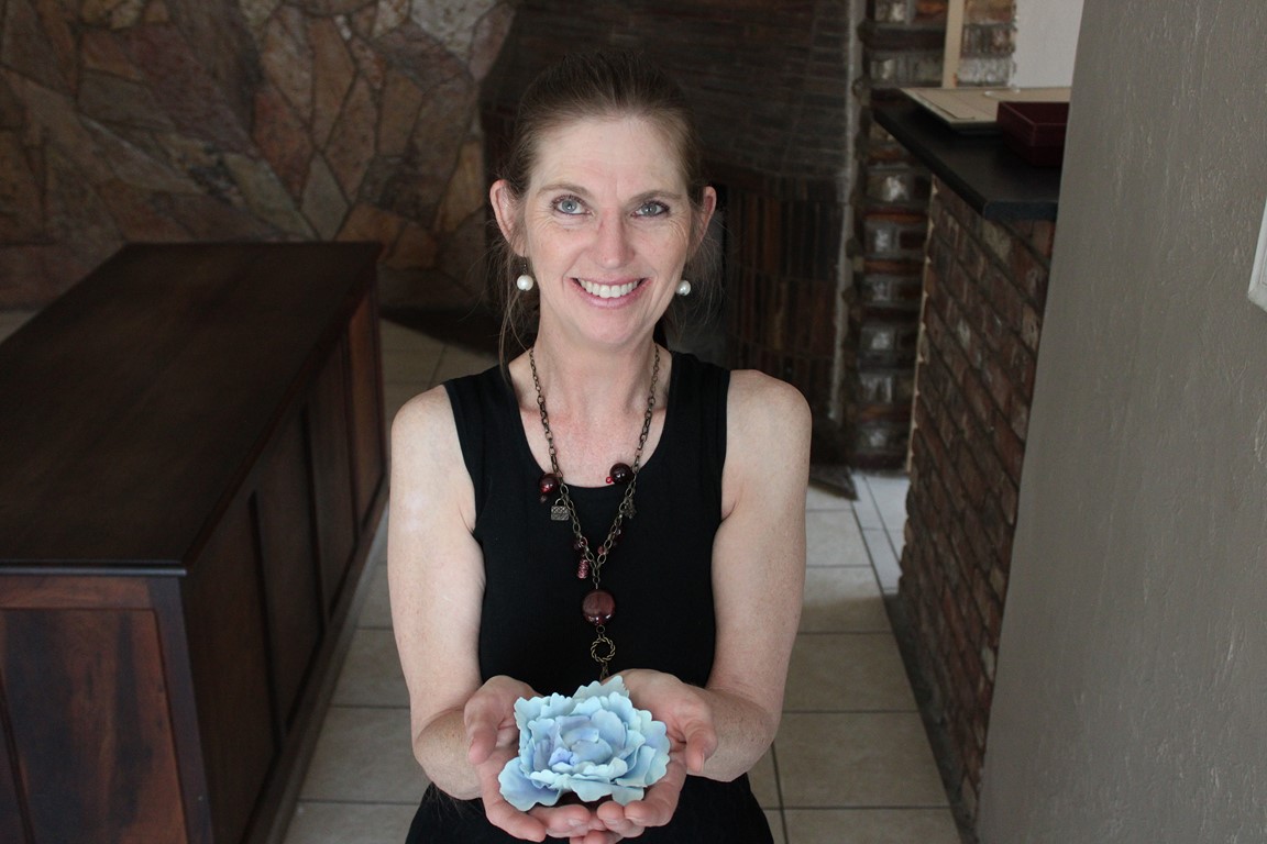 Sweet and talented: Debbie Smit from Ermelo creates realistic edible ...