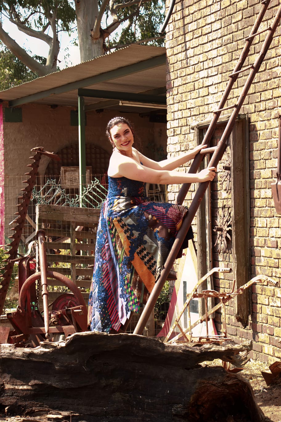 GALERY – 45 dasse gebruik vir Isabelle se unieke matriekafskeidrok ...