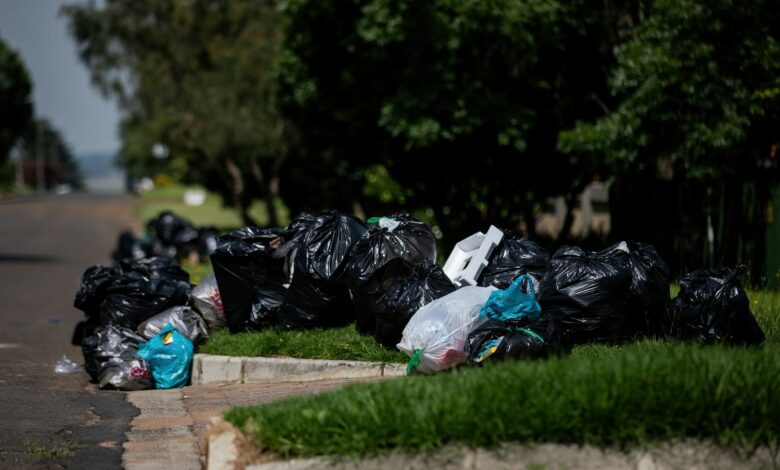 Vullisvragmotors op Ermelo raak onklaar, sakke hoop op | Highvelder News