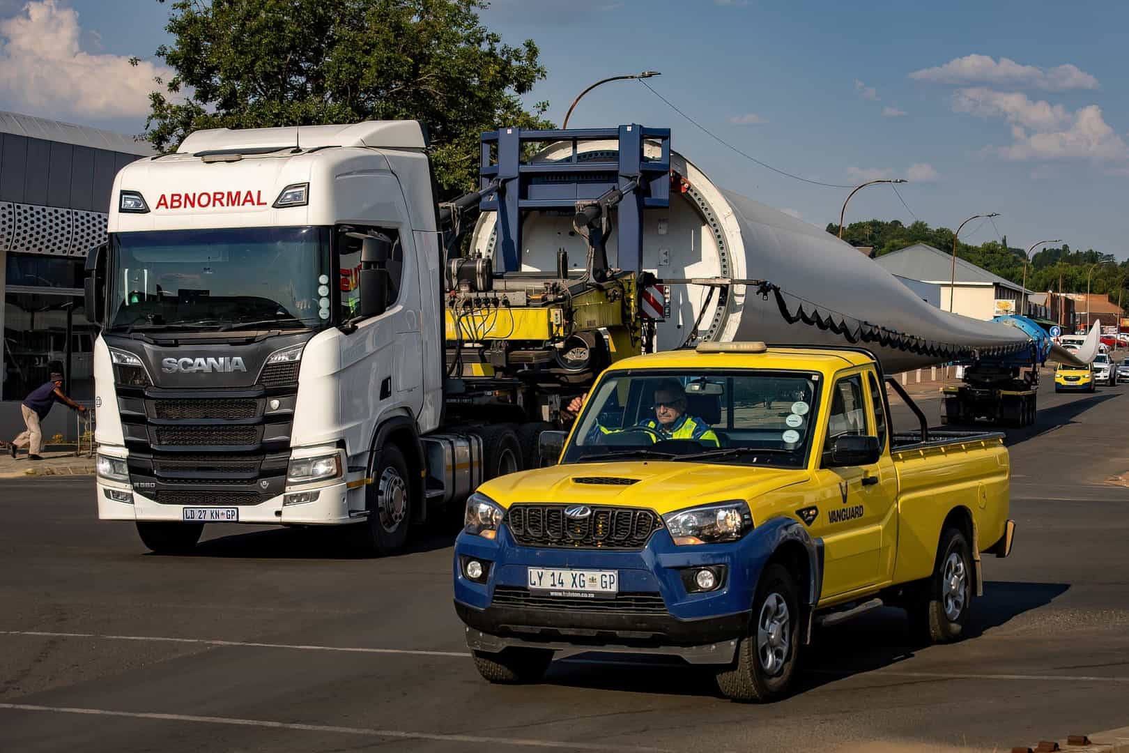 Ek en my vlerk: Turbinelem onderweg na hernubare energie fasiliteit ...