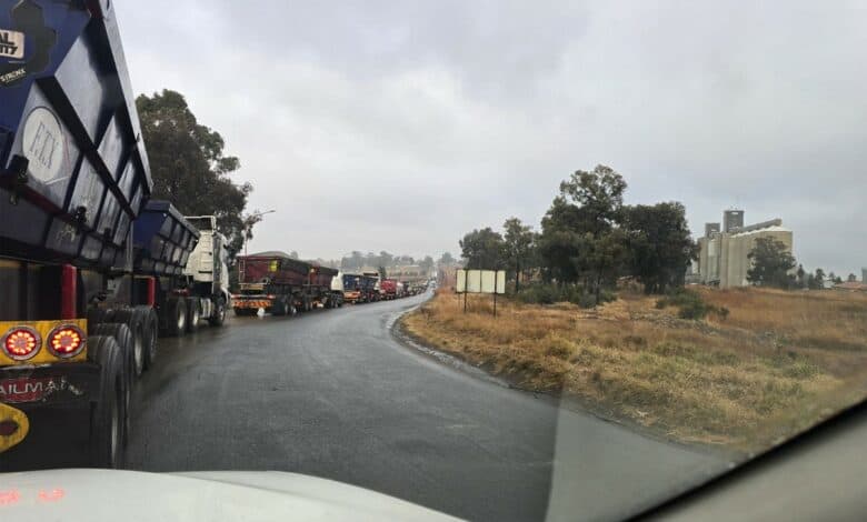 Truck chaos returns to Havenga Street as road conditions worsen ...