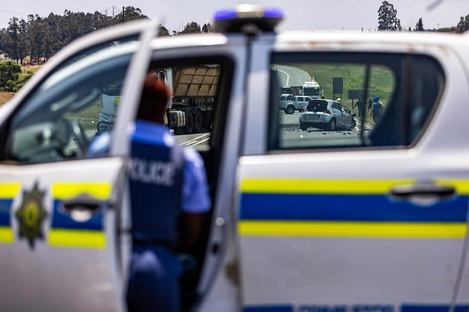 GALLERY - One dead in N11 head-on crash outside Ermelo | Highvelder News