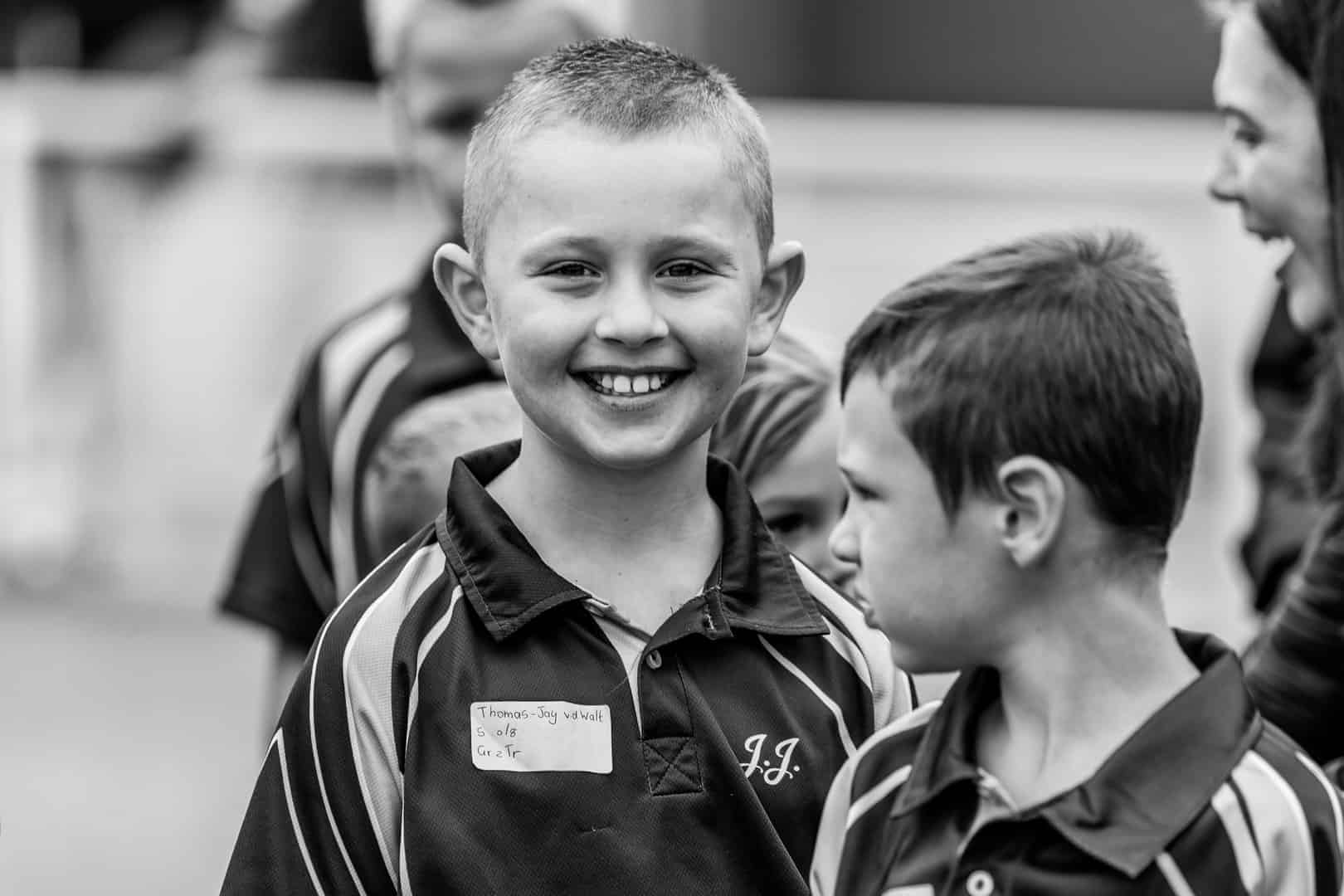 GALERY - Kaalvoet na die wenstreep: JJ van der Merwe se atlete skop ...
