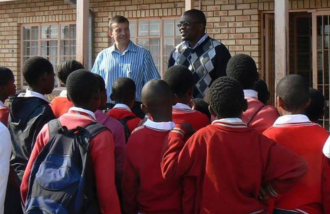 Manna vir Teksa-projek voorsien kos aan honger kinders van 12 skole in ...