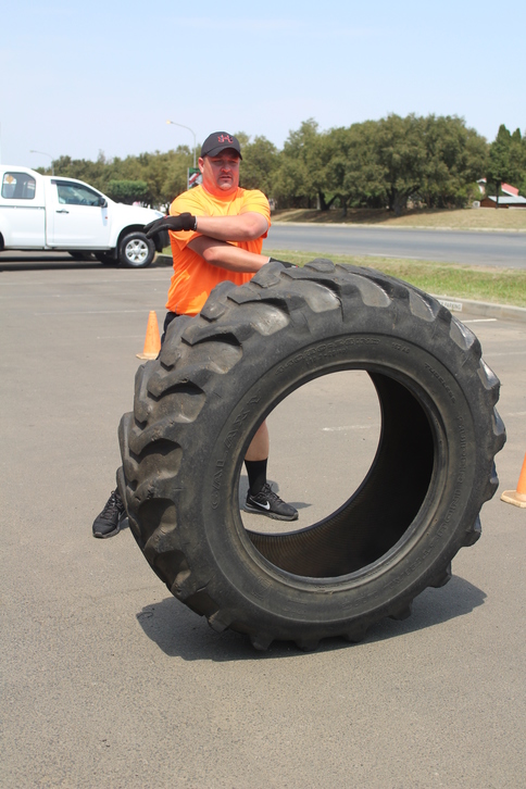 Eastvaal Motors’ Chris Liebenberg is a member of tyre flipping # ...