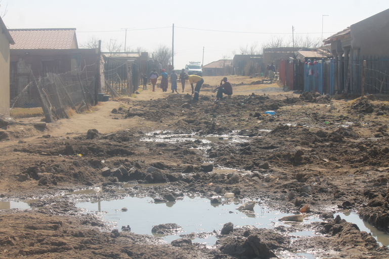 eMbalenhle: Residents in Mandela Section living under horrible ...