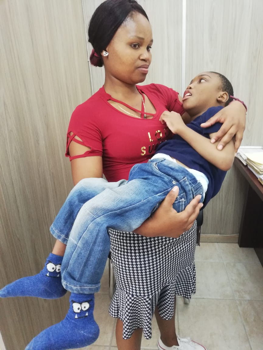 Ntombenhle carries her son with cerebral palsy over 4km’s to clinic ...