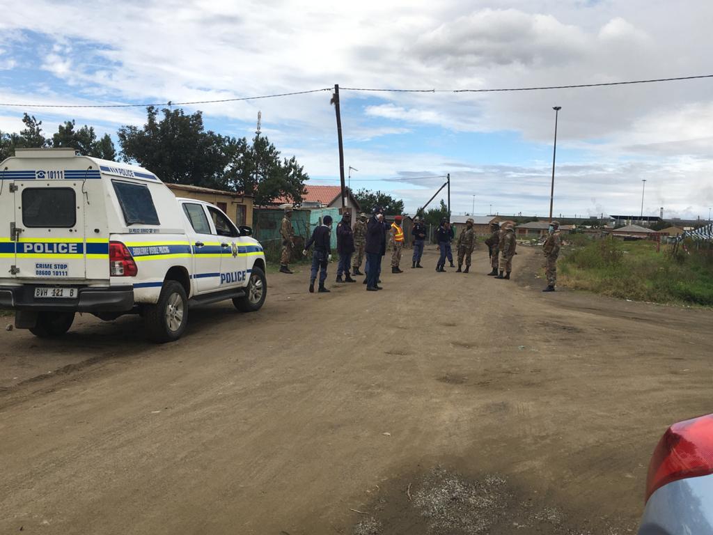 #Day7 of #SouthAfricaLockdown: eMbalenhle streets clearing up after ...