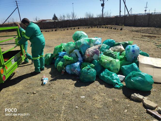 Laerskool Kruinpark daag skole uit om te herwin | Ridge Times