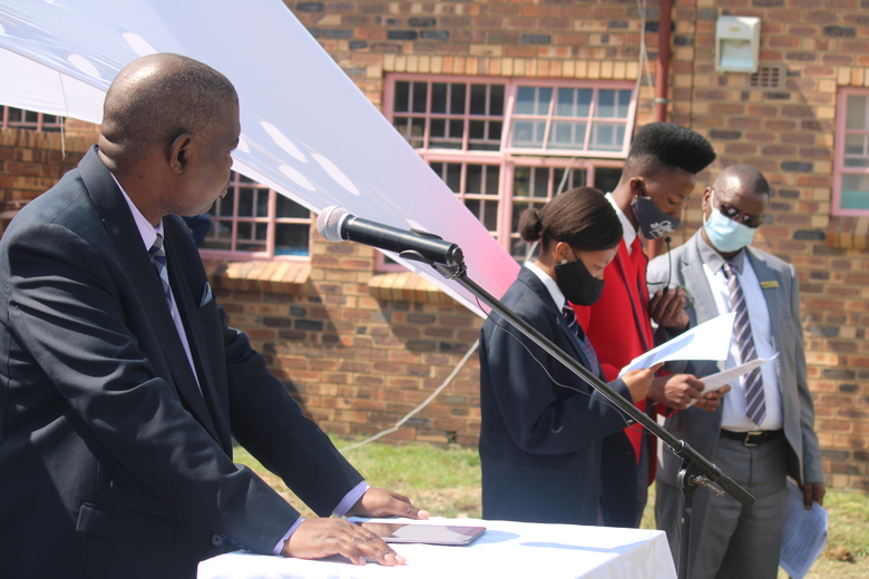 Matrics from local school in eMbalenhle pledge to be honest during ...