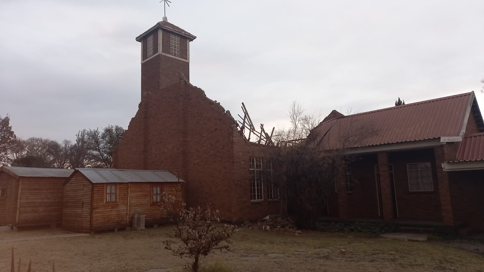 WATCH: Roof collapsed at the Anglican Church in Secunda | Ridge Times