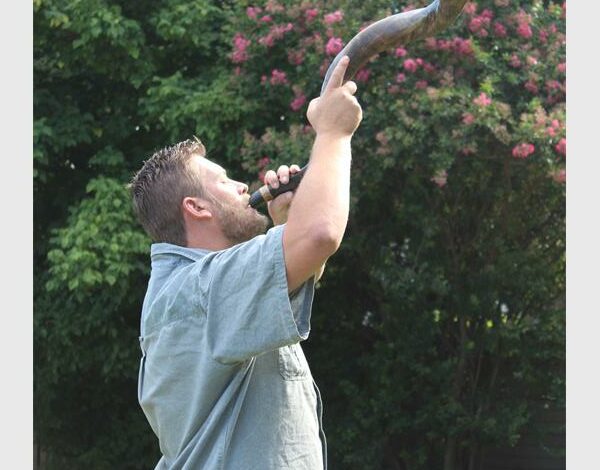 Jean Bezuidenhout van Secunda maak ramshorings | Ridge Times