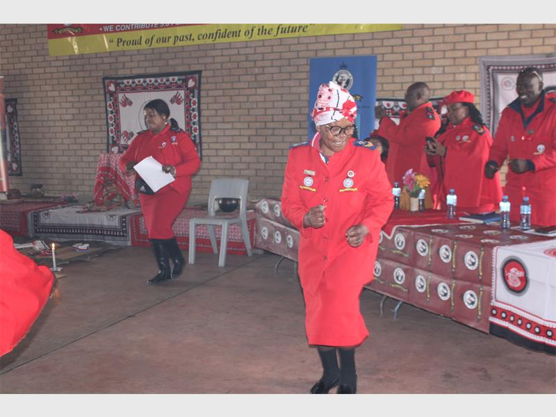 Traditional healers from eMbalenhle celebrate African Medicine Day ...