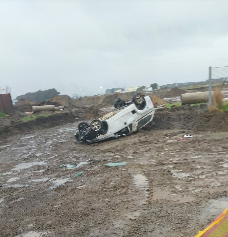Driver escapes no injuries in an accident on Nelson Mandela Drive in ...