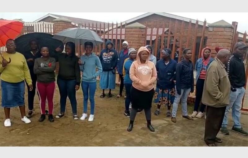 Parents in Morgenzon are furious about overcrowding in school | Ridge Times