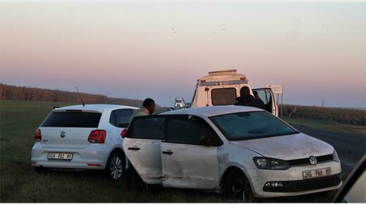 Ma en baba ongedeerd na ongeluk op R50 | Ridge Times