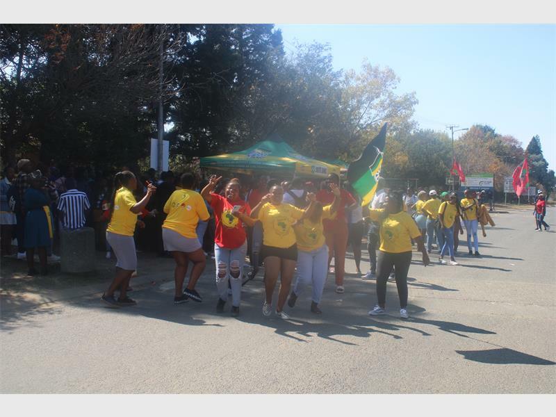 Sasco and EFF vie for election to council at college | Ridge Times