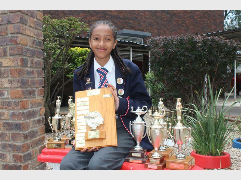 Samira takes several top awards at HRPS's prize giving | Ridge Times