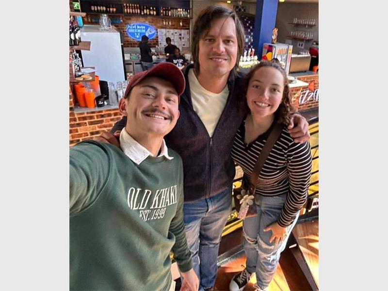 Sonskyn en Skadu betree die musiektoneel | Ridge Times