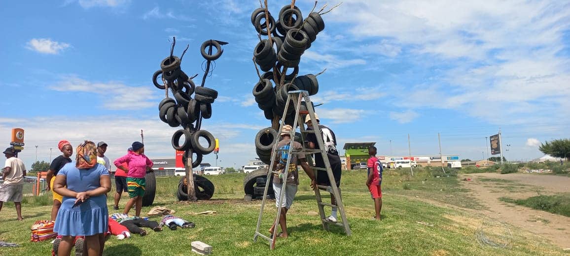 eMbalenhle residents will welcome new year with bonfire | Ridge Times