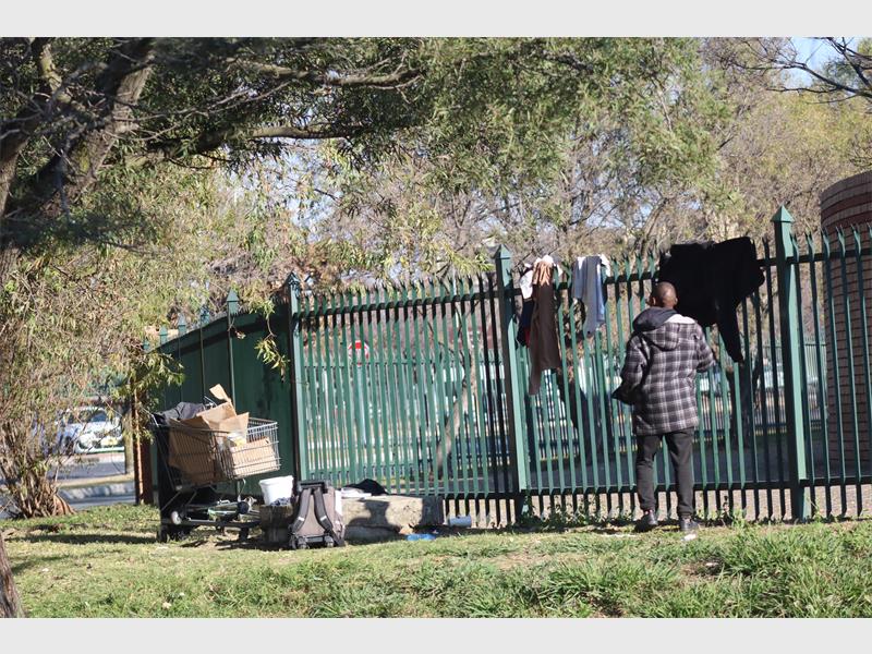 Concerns mount over vagrant activity in Secunda CBD | Ridge Times